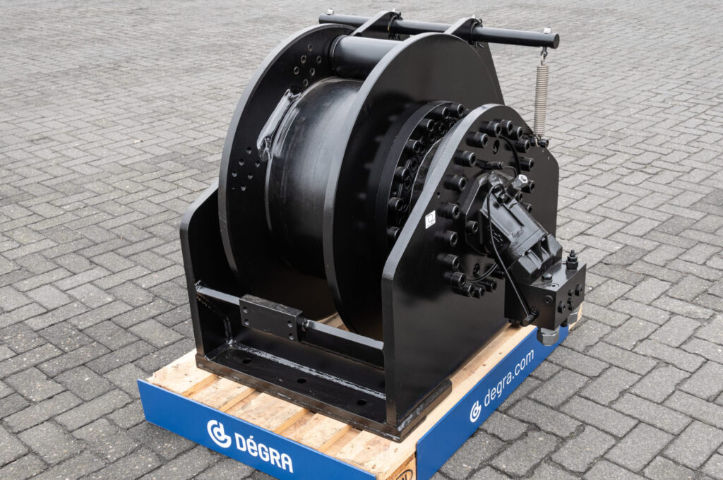 16 Ton Hydraulic Winch - DÉGRA