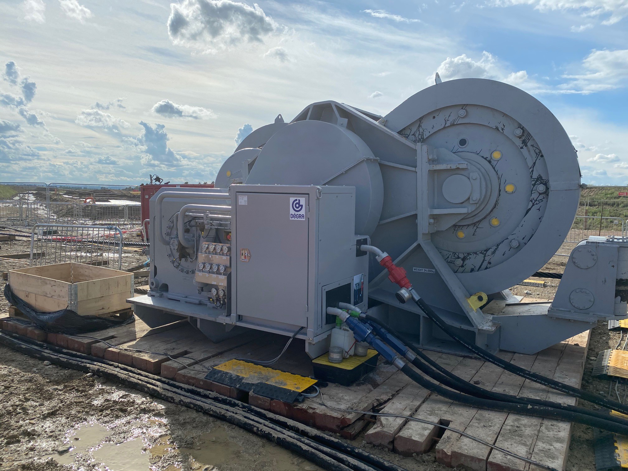 Upgrade 50 Year Old 125 Ton Winch - DÉGRA